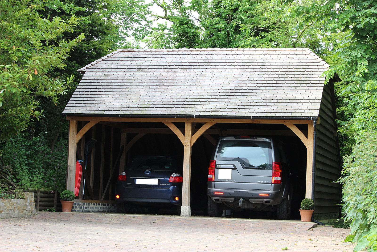 Bespoke Oak Framed Garages Staffordshire | Fast Delivery