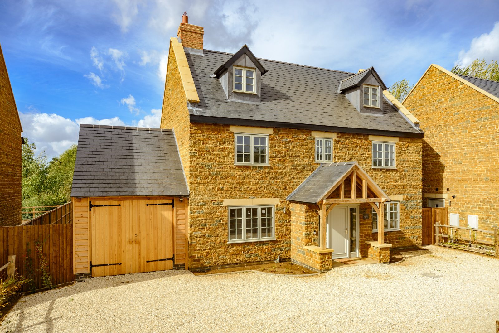 Lean To Garages | Bespoke Garages Built in the UK