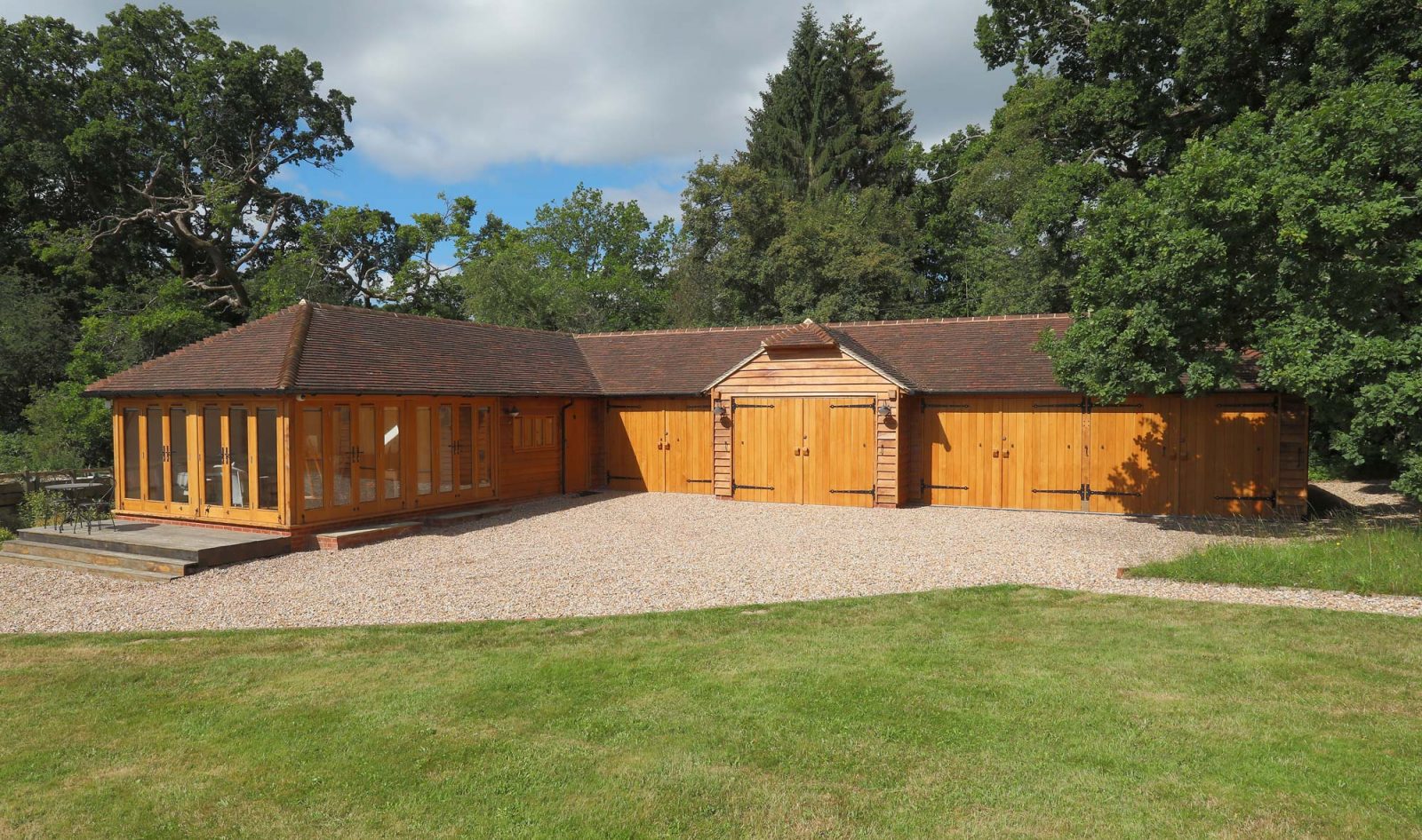 Timber Garages Cornwall | Bespoke Oak Framed Garages in Cornwall ...